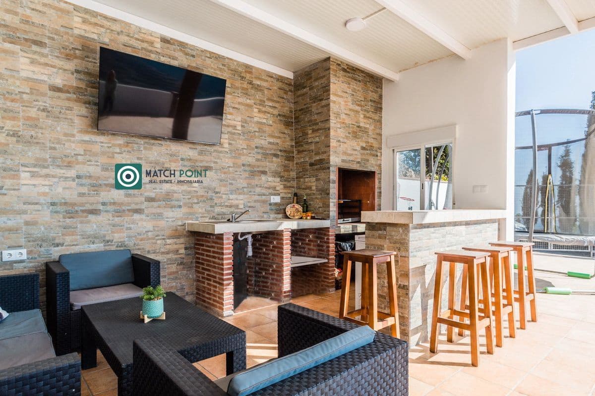 2 bedroom Finca/Country House for rent in Almuñécar - € 750 (Ref: 7218990)