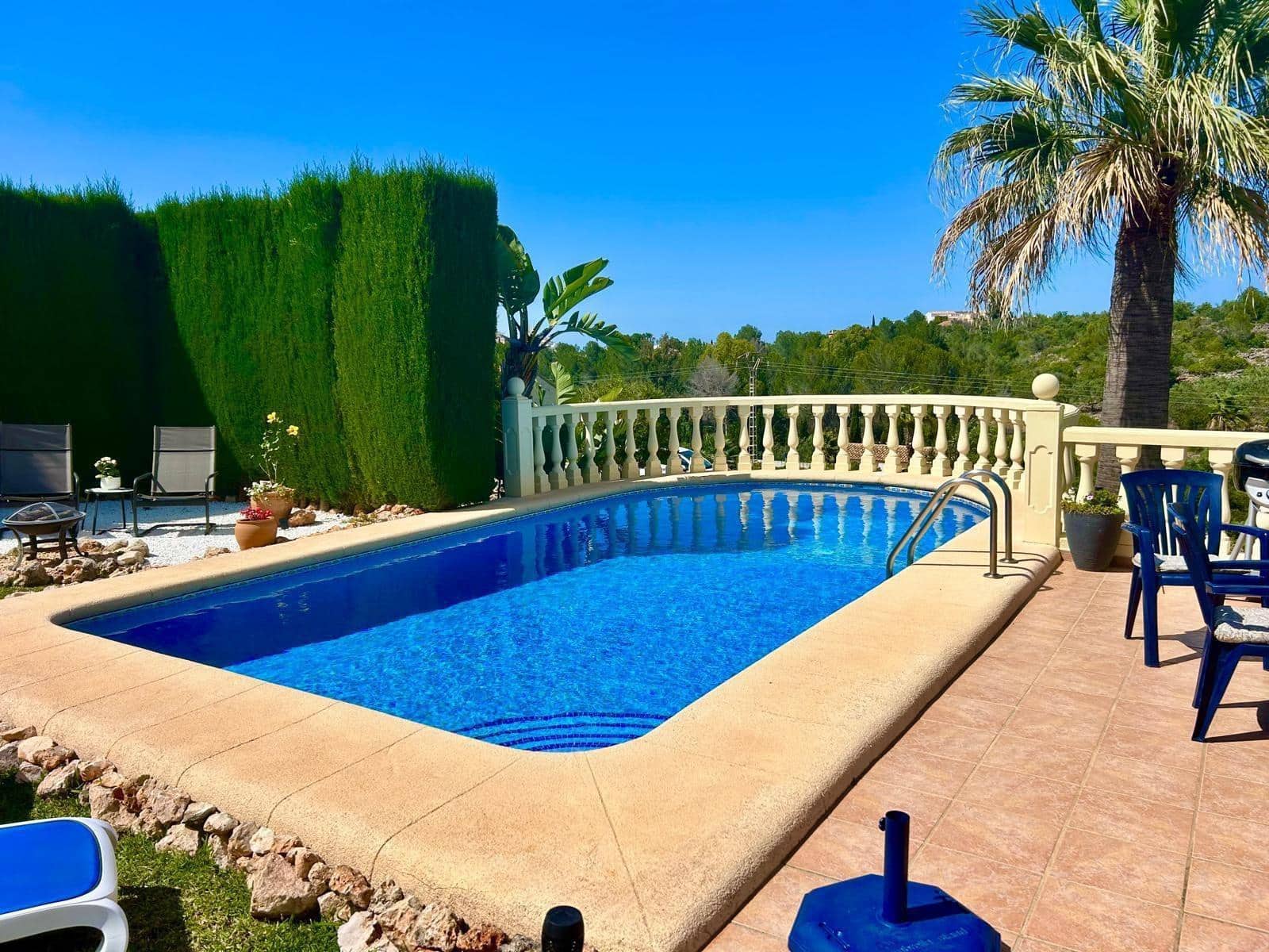 2 bedroom Villa for sale in Ráfol de Almunia with pool garage - € 395,000 (Ref: 9026497)