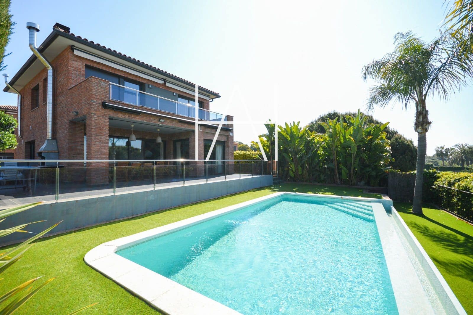 5 bedroom Villa for sale in Caldes d'Estrac with pool garage - € ...