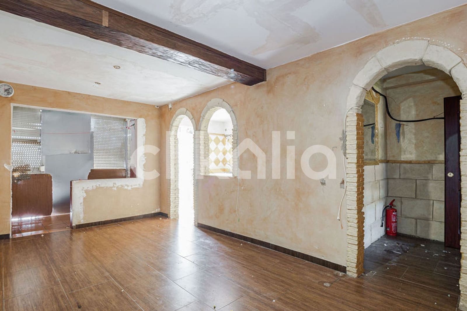 Piso de 3 habitaciones en Dos Hermanas en venta - 90.000 € (Ref: 9315165)