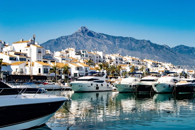 2 bedroom Apartment for sale in Parque Central, Estepona with pool ...