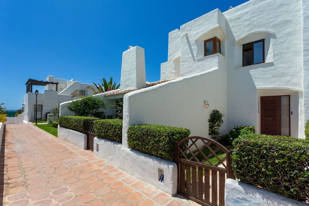 Casa de 1 habitación en Parque Central, Estepona en venta con piscina ...