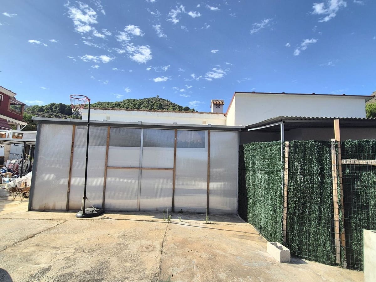 5 bedroom Villa for sale in Alhaurín de la Torre with pool garage - € ...
