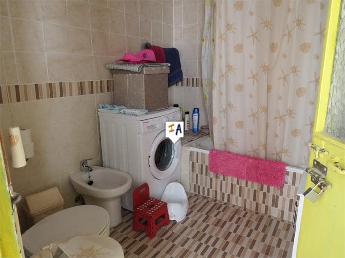 3 slaapkamer Huis te koop in Monte Lope Alvarez, Martos met zwembad - € 53.000 (Ref: 8503876)